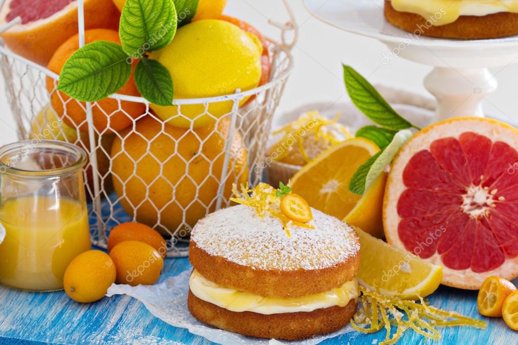 Citrus Victoria Sponge Cake with Lemon Curd — Stock Photo © fahrwasser ...