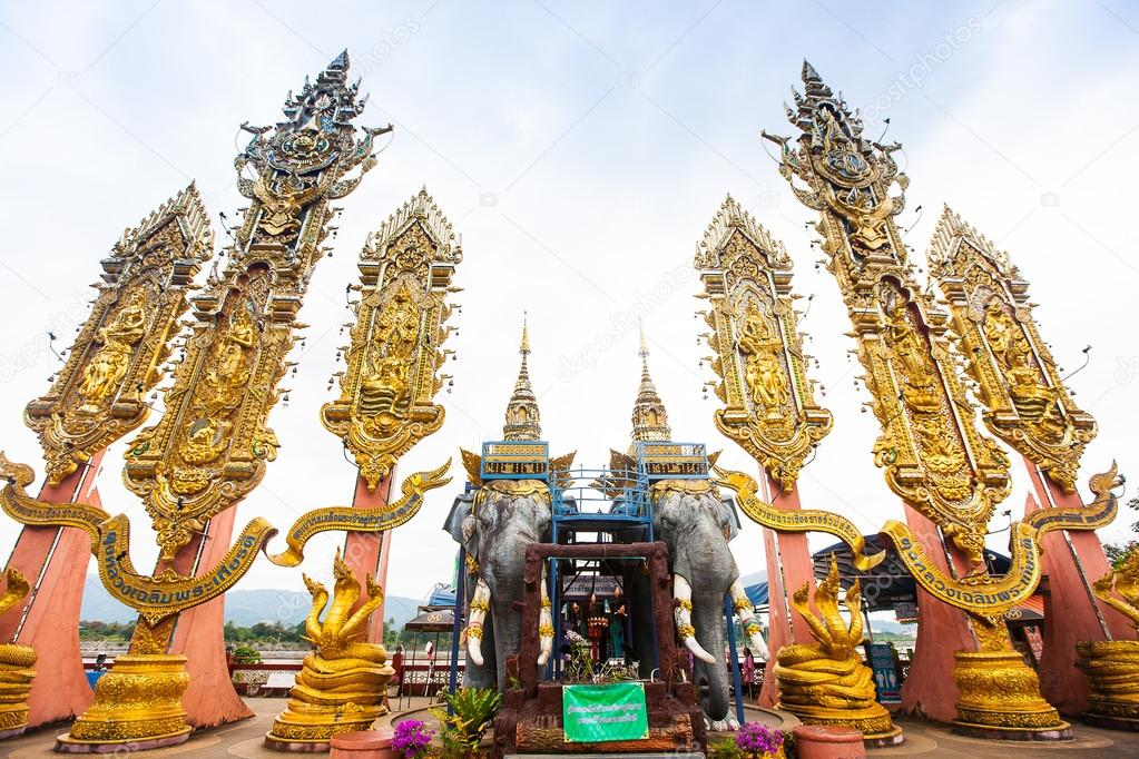 Golden Triangle - the border of Thailand, Burma and Laos — Stock Photo ...