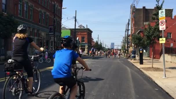 368 vídeos de Open streets, metraje de Open streets sin royalties ...