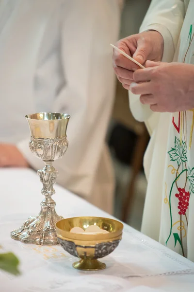 Communion host Stock Photos, Royalty Free Communion host Images ...