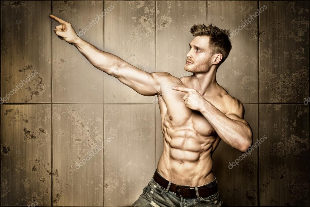 Posing body builder ⬇ Stock Photo, Image by © w20er #62180445