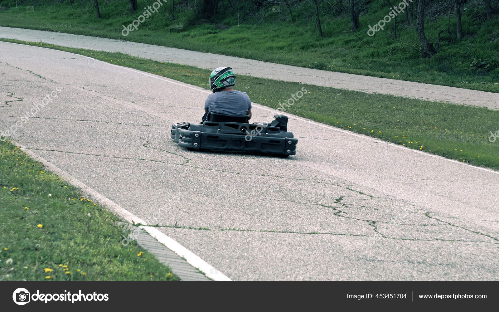 Man Drive Kart Karting Fast Curve Turn — Stock Editorial Photo © zefart ...