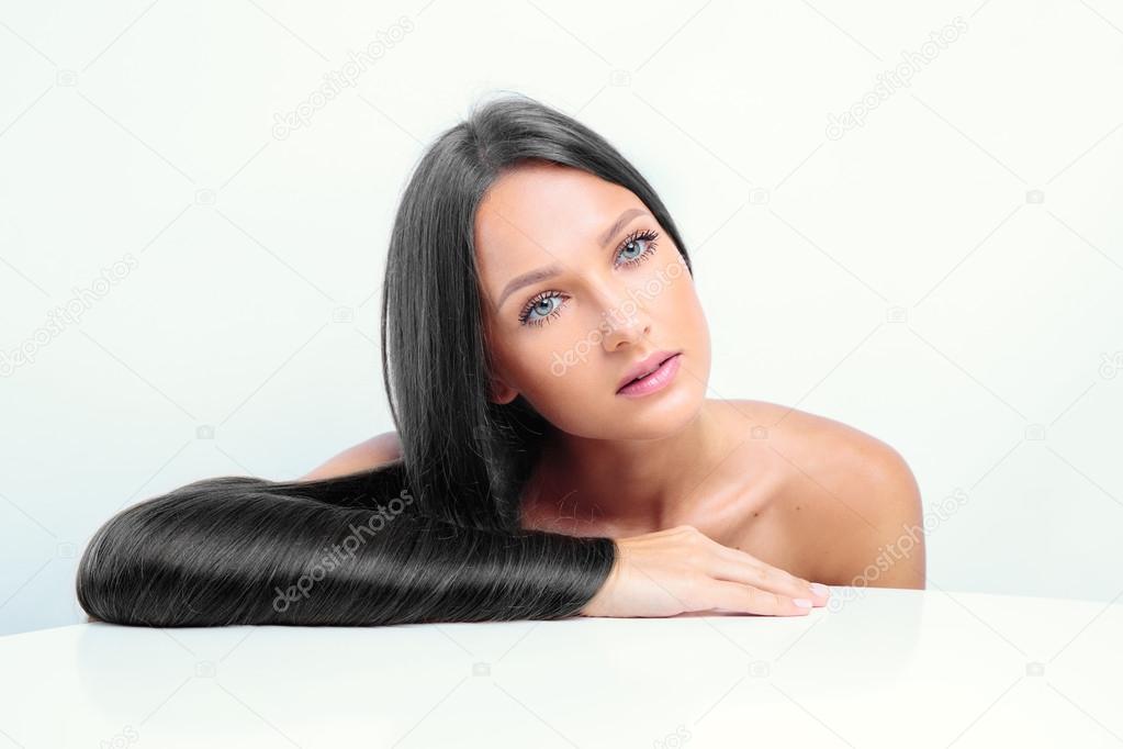 Hermosa chica con pelo negro brillante: fotografía de stock © koji6aca ...