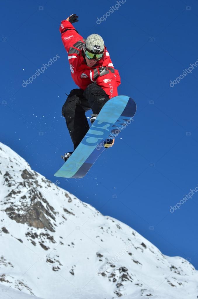 High jump against a blue sky — Stock Editorial Photo © mountainpix ...