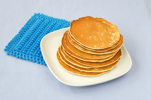 Stack paper plates Stock Photos, Royalty Free Stack paper plates Images ...