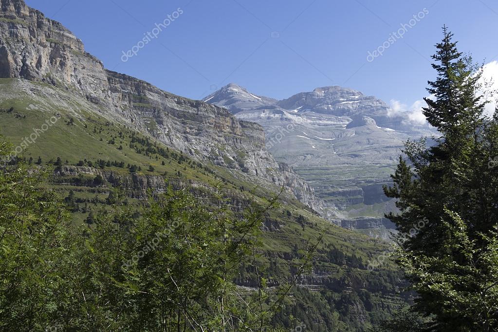 Pyrenees Stock Photo by ©larrui 65561705