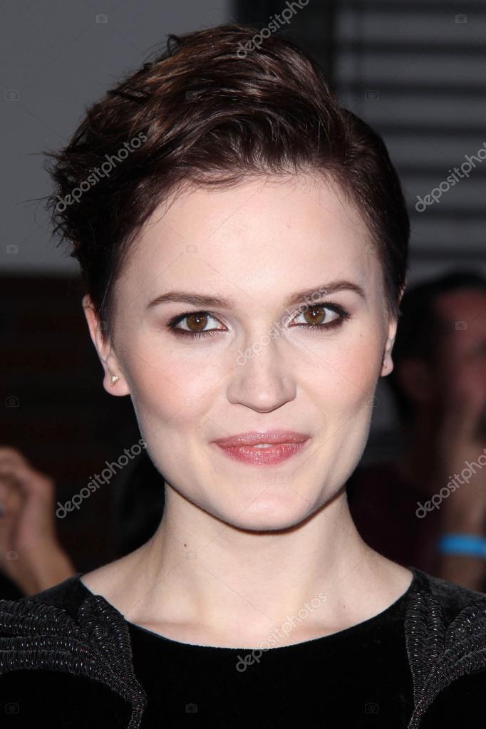 Veronica Roth Divergent Premiere
