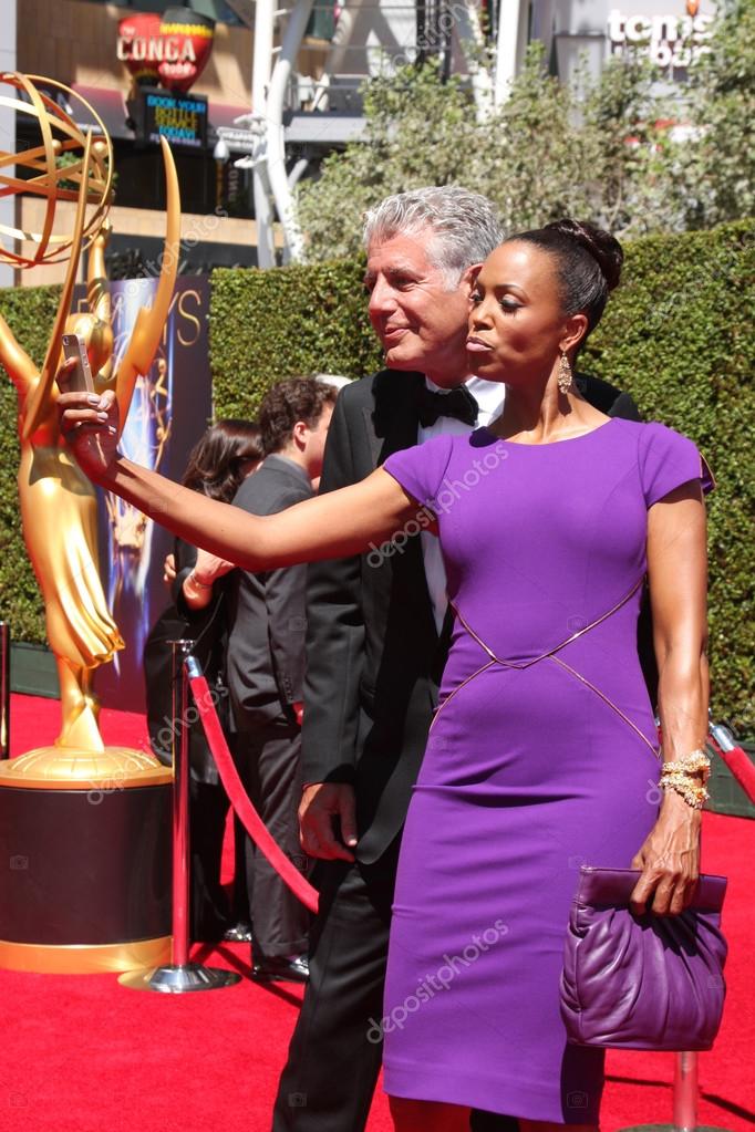 Anthony Bourdain Y Aisha Tyler 2024