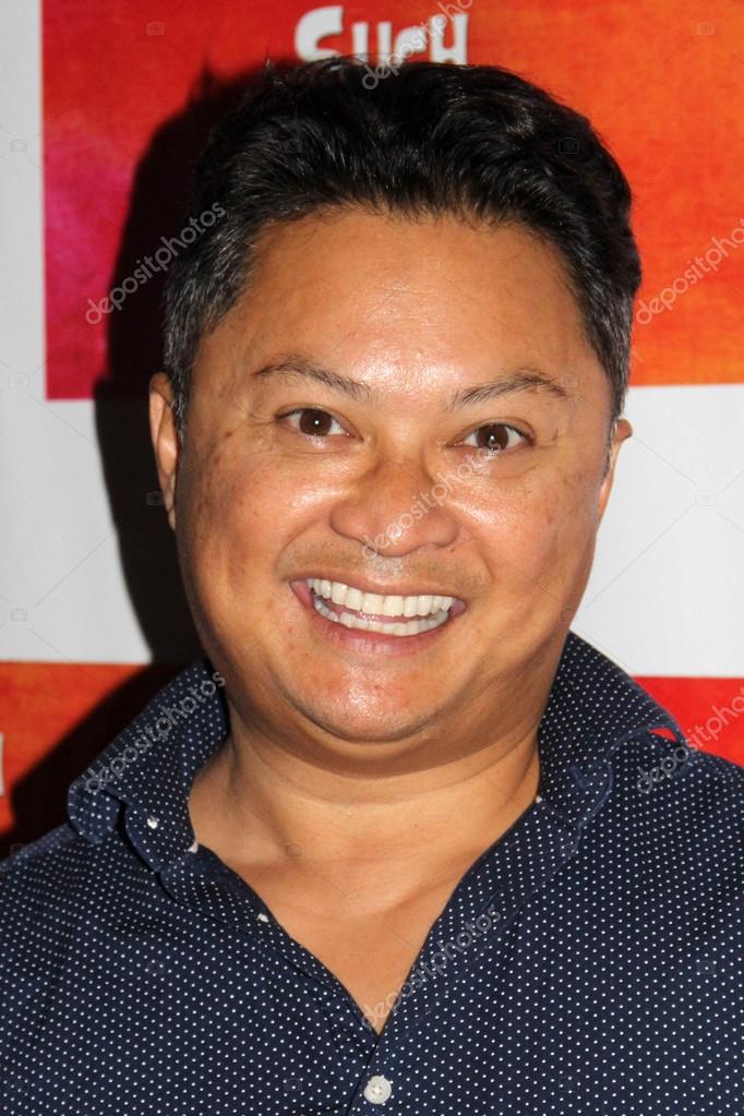 Alec Mapa's Instagram, Twitter & Facebook on IDCrawl