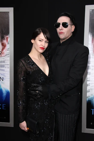 Lindsay Usich, Marilyn Manson – Stock Editorial Photo © Jean_Nelson ...