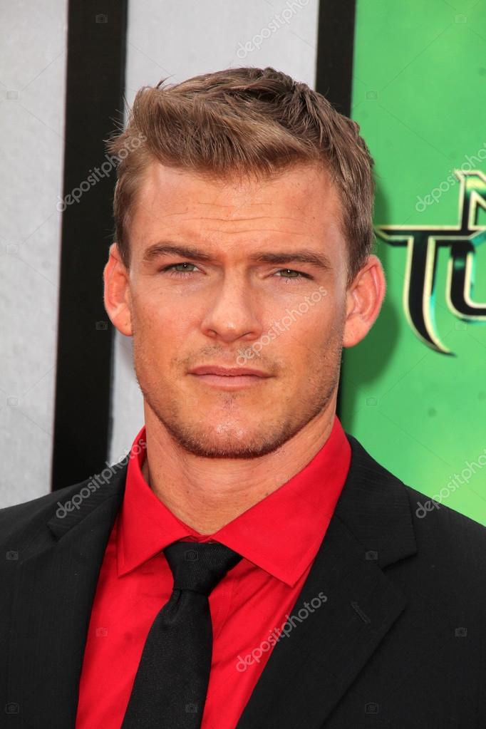 Alan Ritchson Teenage Mutant Ninja Turtles