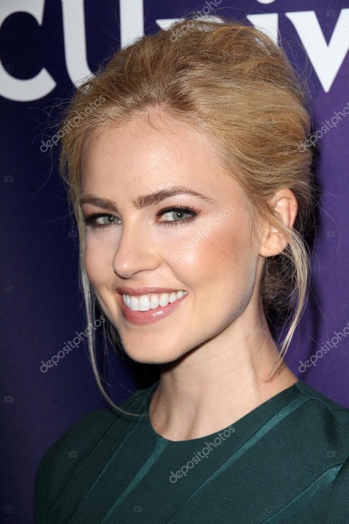 Amanda Schull