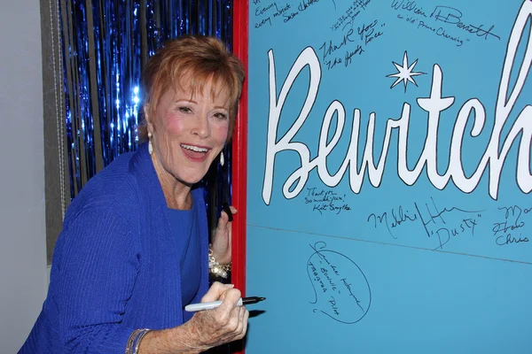 Kit Smythe – Stock Editorial Photo © s_bukley #53879365