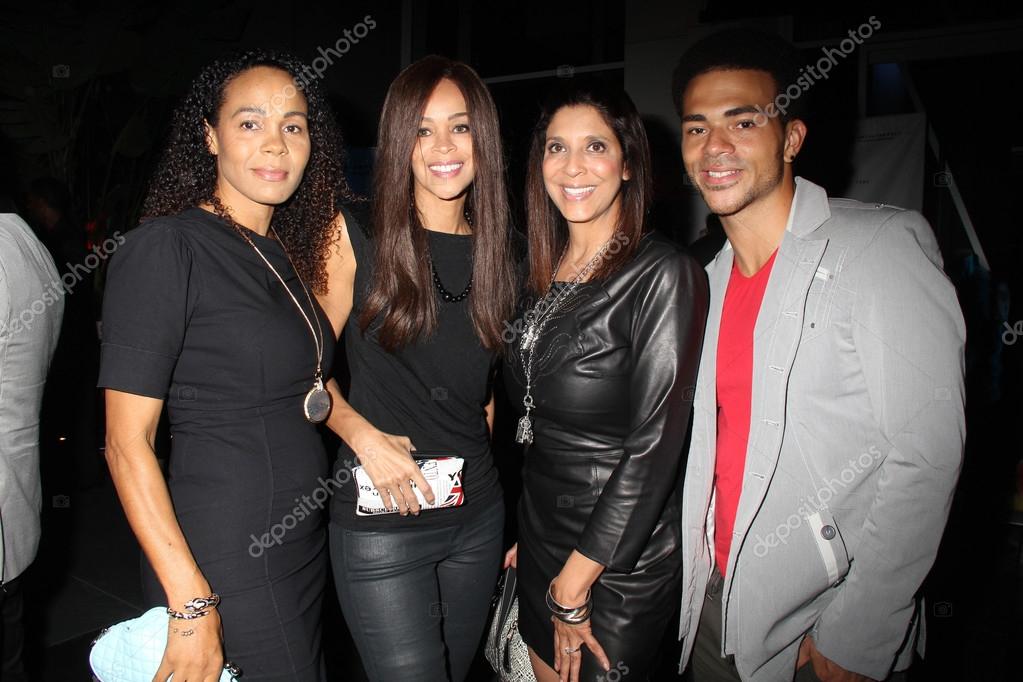 Maleeza Orilonise, Christine Devine, Kimmarie Johnson — Stock Editorial ...