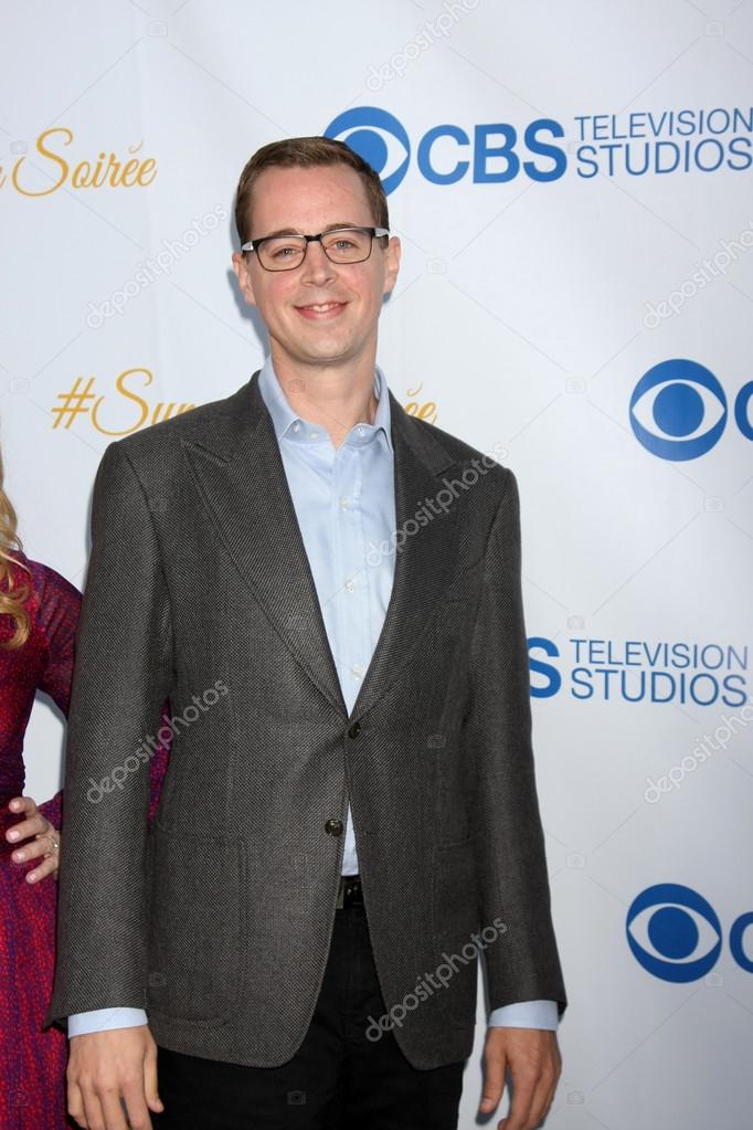 Sean Murray And Wife