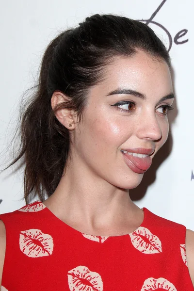 Adelaide Kane Personal