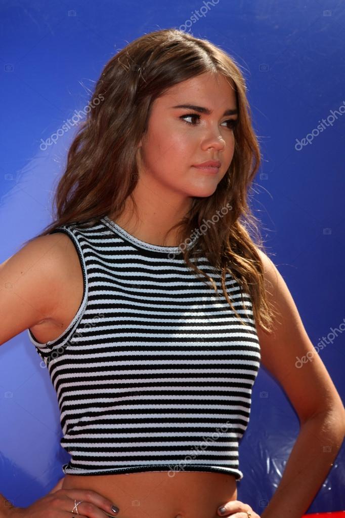Maia Mitchell Navle Forever Young: Évaluation De Thomas Et Maia