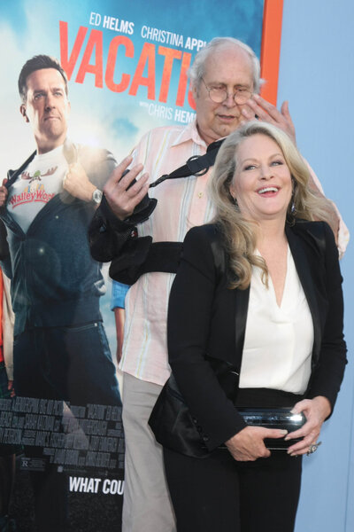 Beverly Dangelo Stock Photos – High-Quality Images for Licensing | IMAGO