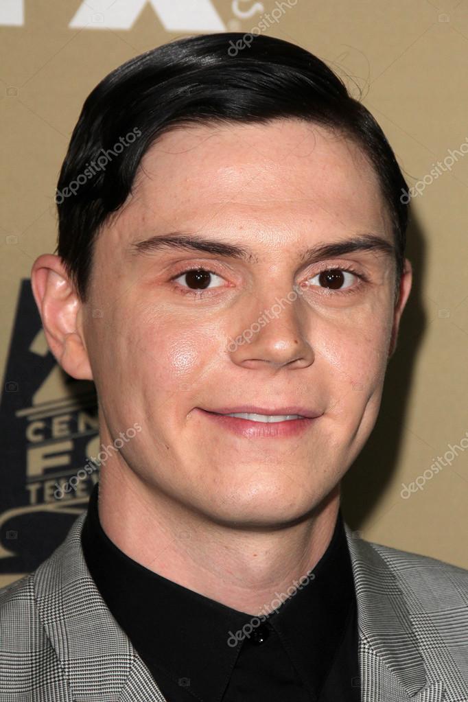 Evan Peters - actor — Stock Editorial Photo © s_bukley #85992334