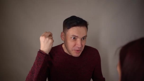 Vidéos pour Gifle au visage, Gifle au visage clips vidéo HD / 4K ...