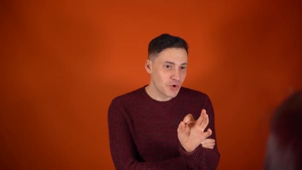 Vidéos pour Giflé au visage, Giflé au visage clips vidéo HD / 4K ...