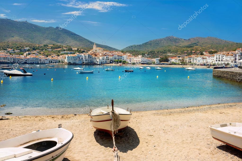 Cadaques, Costa Brava, Spain — Stock Photo © Bareta #107144204