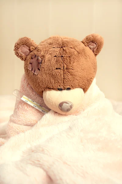 Pictures: sick bear | Sick teddy bear — Stock Photo © Mizina #96155576