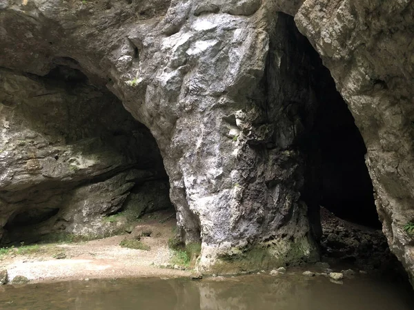 Secret cave Stock Photos, Royalty Free Secret cave Images | Depositphotos