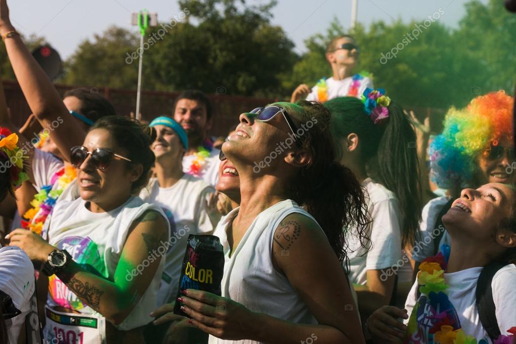 Thousands of people take part in the Color Run – Stock Editorial Photo ... Thousands of people take part in the Color Run – Stock Editorial Photo ...