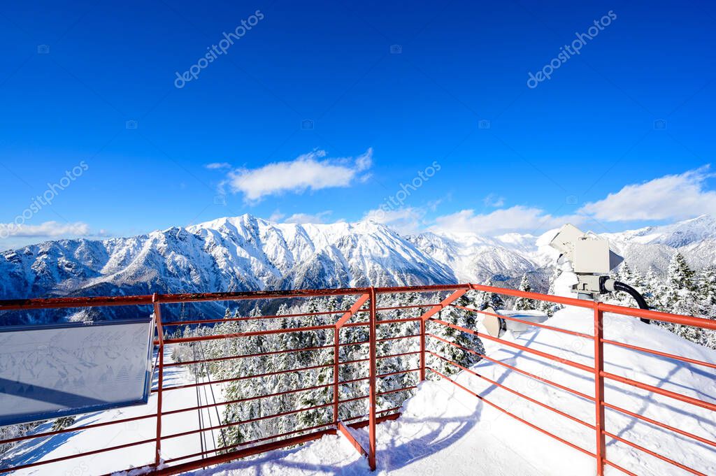 Shin-Hotaka Ropeway la cima de la montaña Hotaka en la temporada de ...