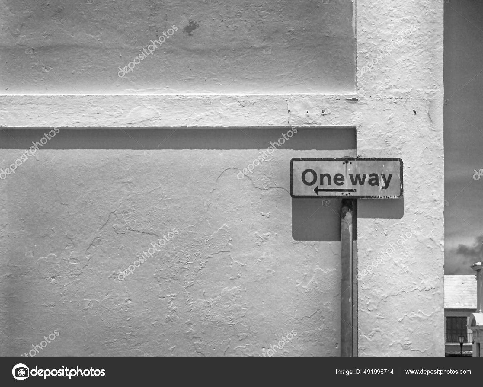 One Way Sigh House Facade Stock Photo by ©rolffimages 491996714