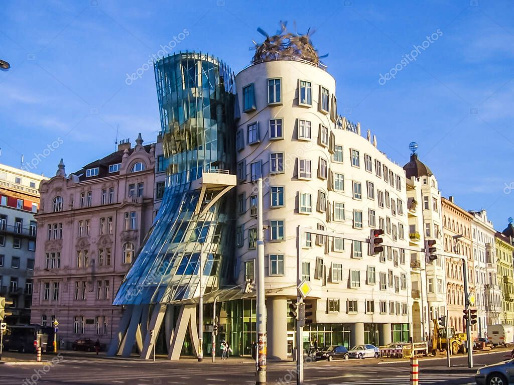 Praga, República Checa - 23 de agosto de 2016: Paseo por las calles y lugares de interés de ...