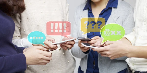 Personas usando celular Stock Photos, Royalty Free Personas usando ...