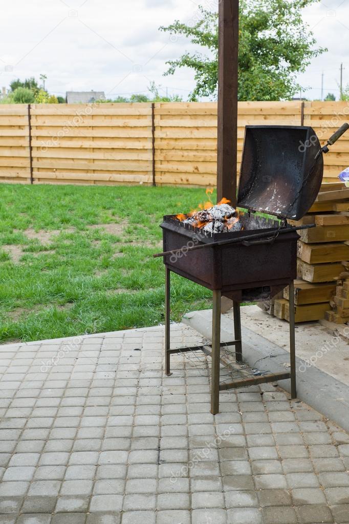 Brazier with a cover — Stock Photo © Krezofen #91749832