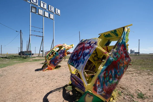 Conway, Texas - 6 de mayo de 2021: The famous VW Slug Bug Ranch, along ...