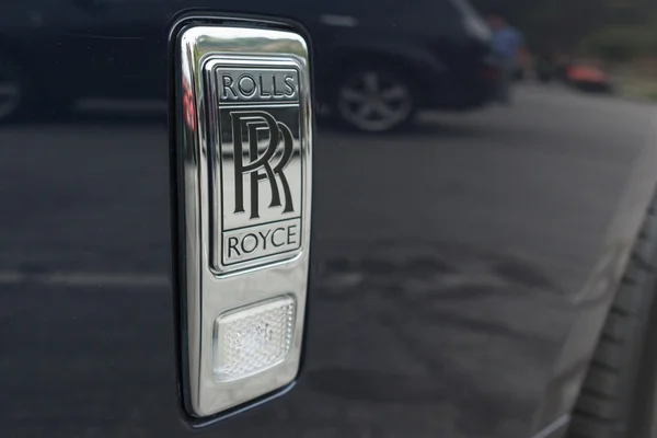 Rolls royce emblem Stock Photos, Royalty Free Rolls royce emblem Images ...