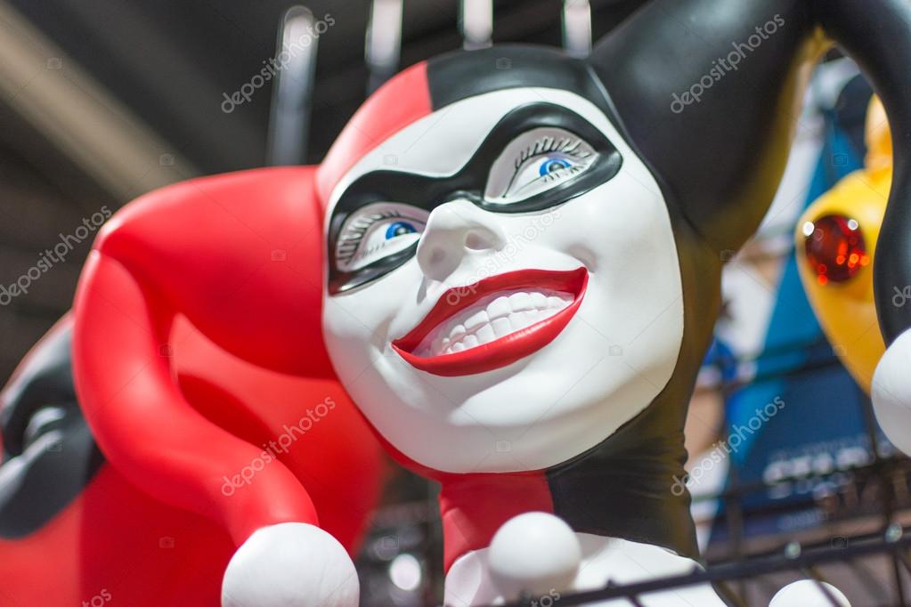 Pictures : harley quinn dolls | Harley Quinn doll on display – Stock ...