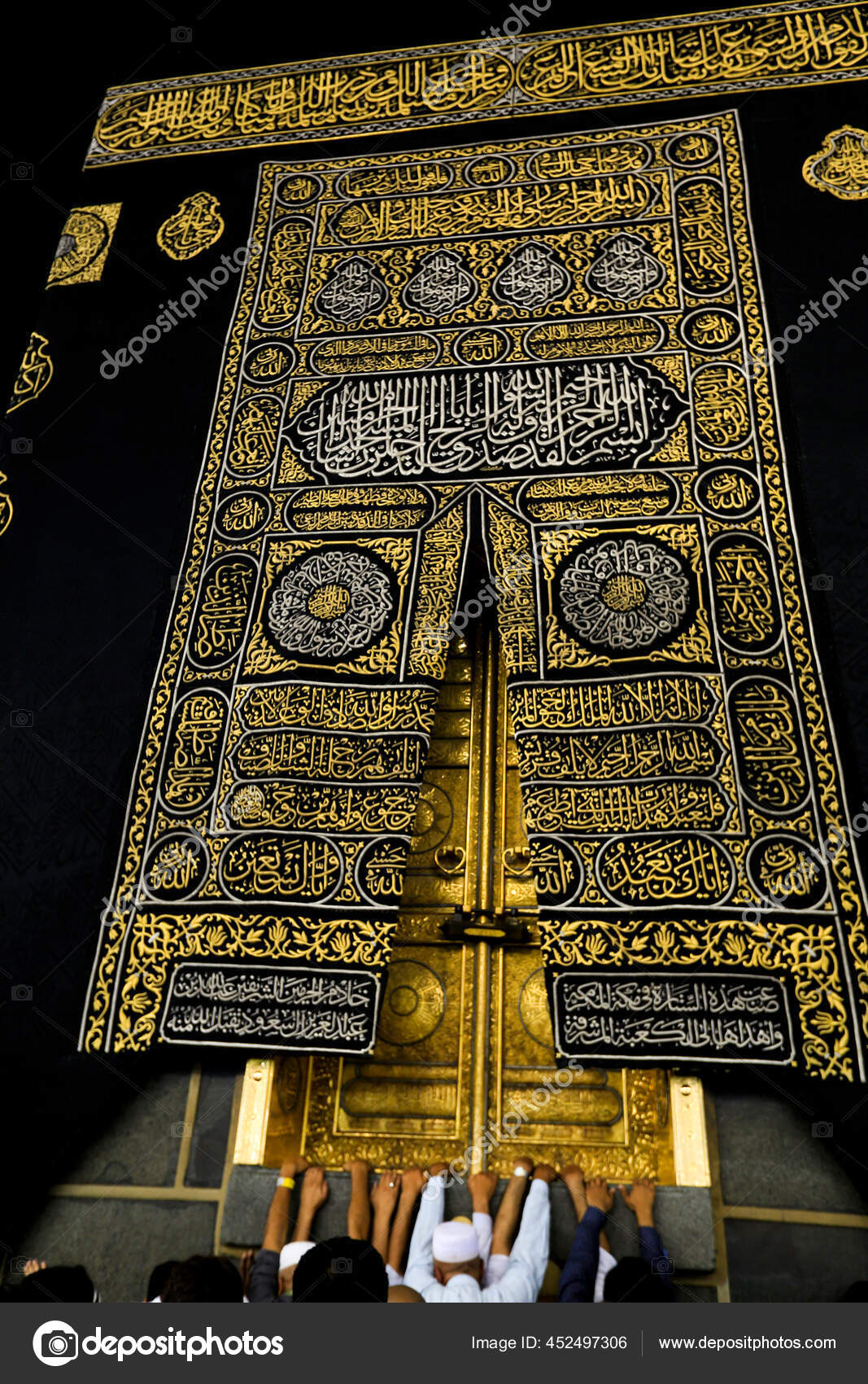 Kaaba Door Wallpaper MECCA, SAUDI ARABIA September 2019. The Door Of