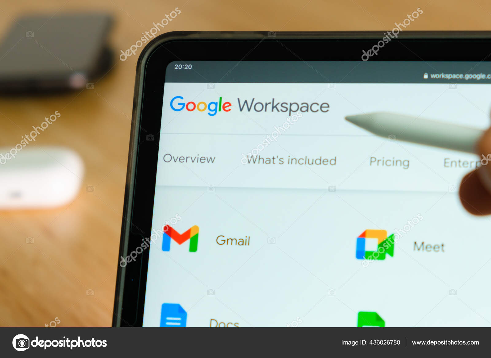 Google Workspace Logo Shown Apple Pencil Ipad Pro Tablet Screen — Stock ...