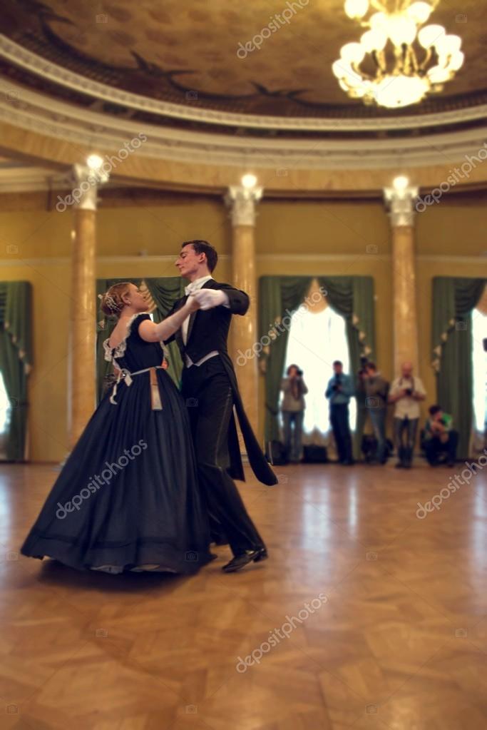 Ballroom Dancing Waltz