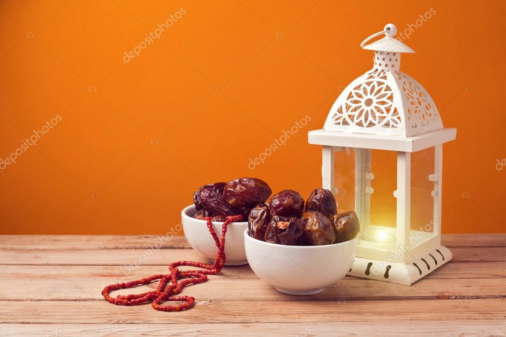 Dried date palm tree fruits — Stock Photo © maglara #76716215