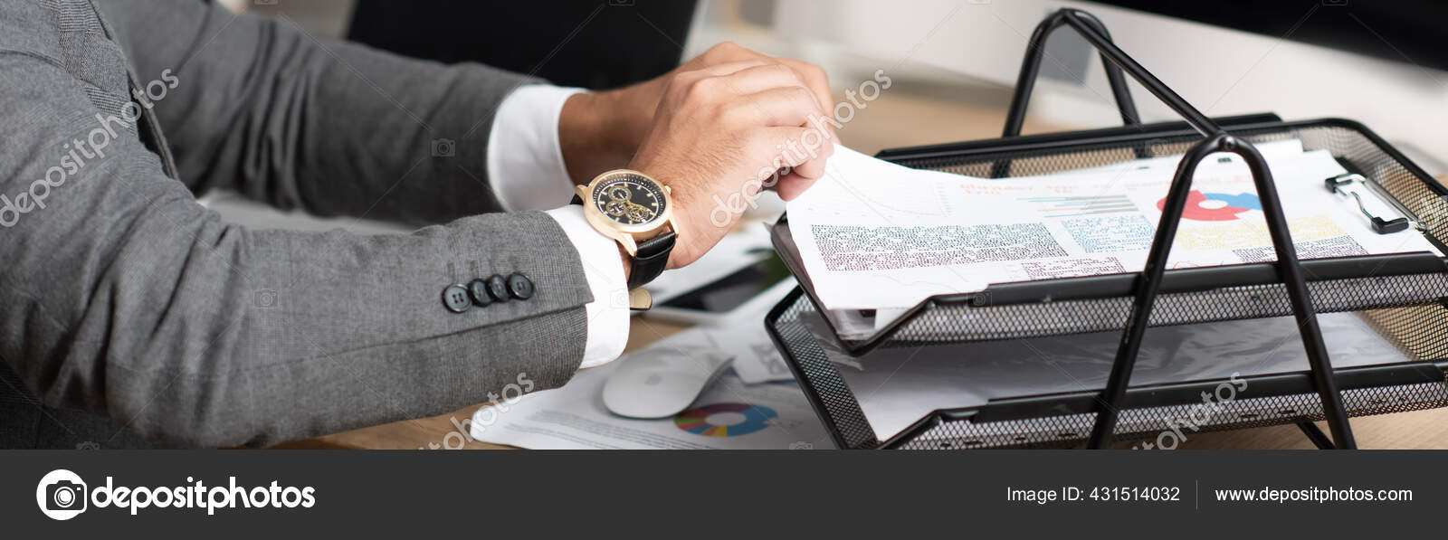 Partial View Trader Taking Infographics Documents Tray Banner — Stock ...