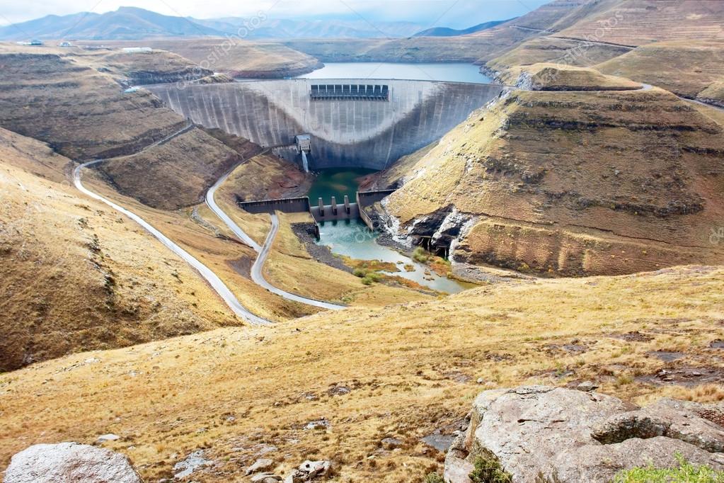 Dam wall - view from above — Stock Photo © photosky #69386531