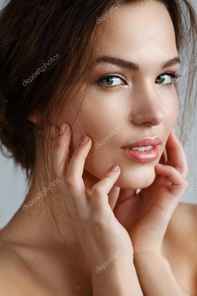 Woman with natural makeup — Stock Photo © AY_PHOTO #106341040