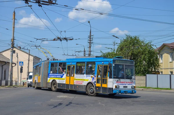 Trolleybus Stock Photos, Royalty Free Trolleybus Images | Depositphotos
