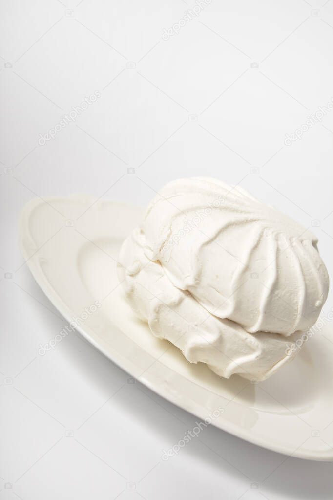 Vista lateral del postre de malvavisco org nico ruso souffl de zefir ...