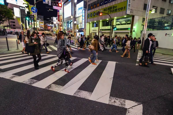 Shinjuku crosswalk Stock Photos, Royalty Free Shinjuku crosswalk Images ...