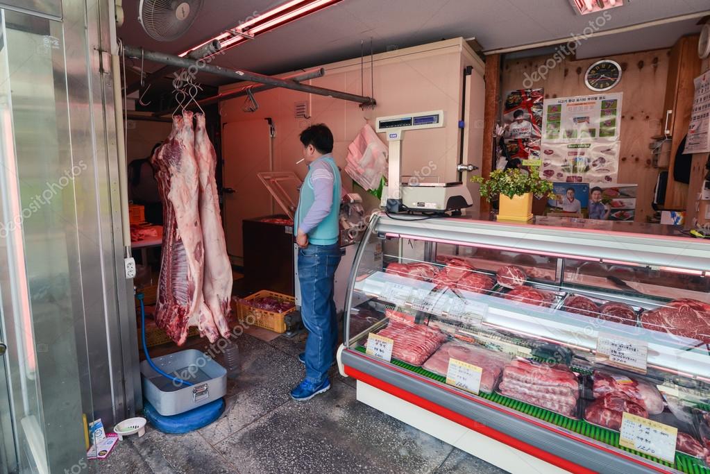Butchery store in Bukchon Hanok Village, Seoul, Korea — Stock Editorial ...