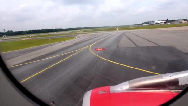 Plane preparing for take off — Stock Video © nfific #116857458