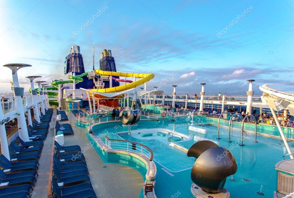 NCL Epic cruise ship main deck and pools – Stock Editorial Photo ...